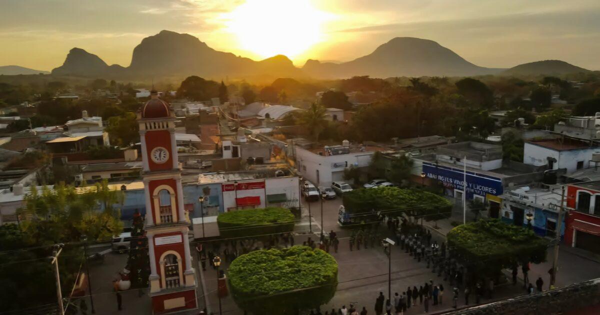 Apertura del cerro El Cristo del Mirador reactiva economía de ...