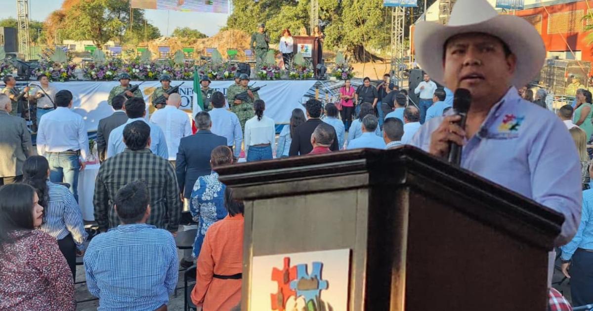 Presenta Ángel Augusto Domínguez su informe de gobierno – Noticias de ...